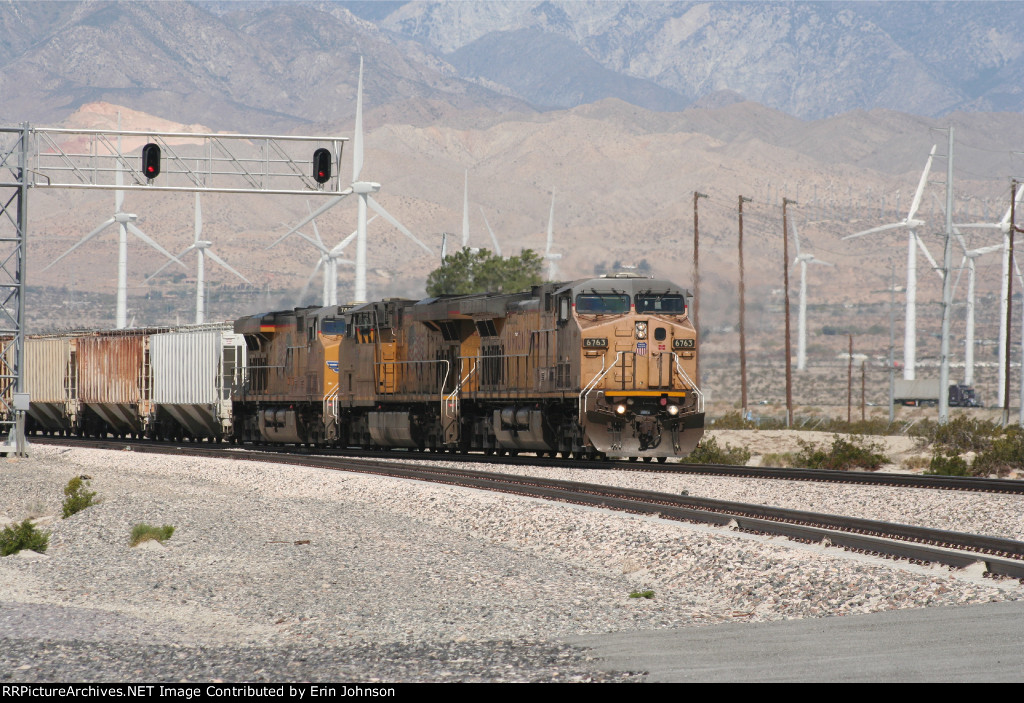 UP 6763 at Palm Springs